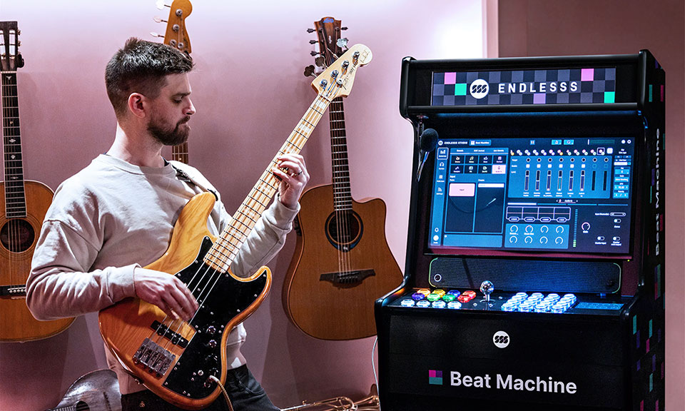 看似摸鱼，实则上班！伪装成街机的鼓机工作站 | 叉烧网