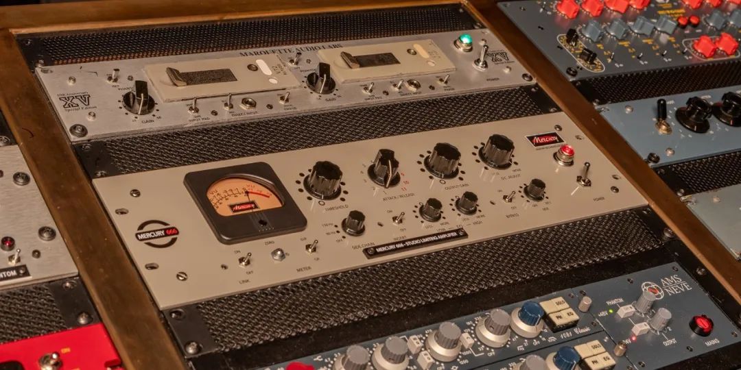 复古重生！Mercury 666 Studio Limiting Amplifier 深度评测 | 叉烧网