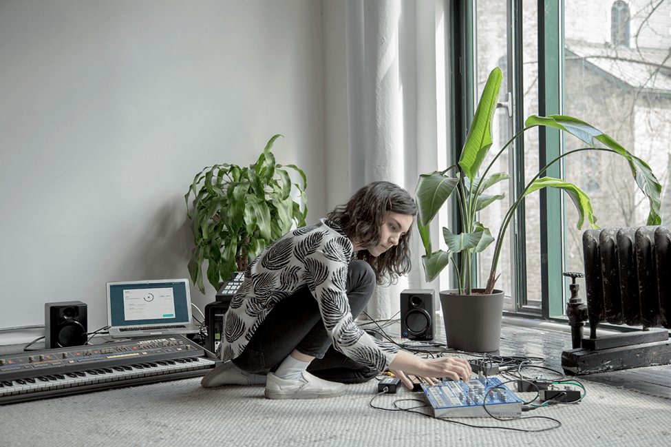 业界老将：作曲人 Bruce Roberts 和科技顾问 Greg Mertz，带领 LANDR 走向成功。 | 叉烧网