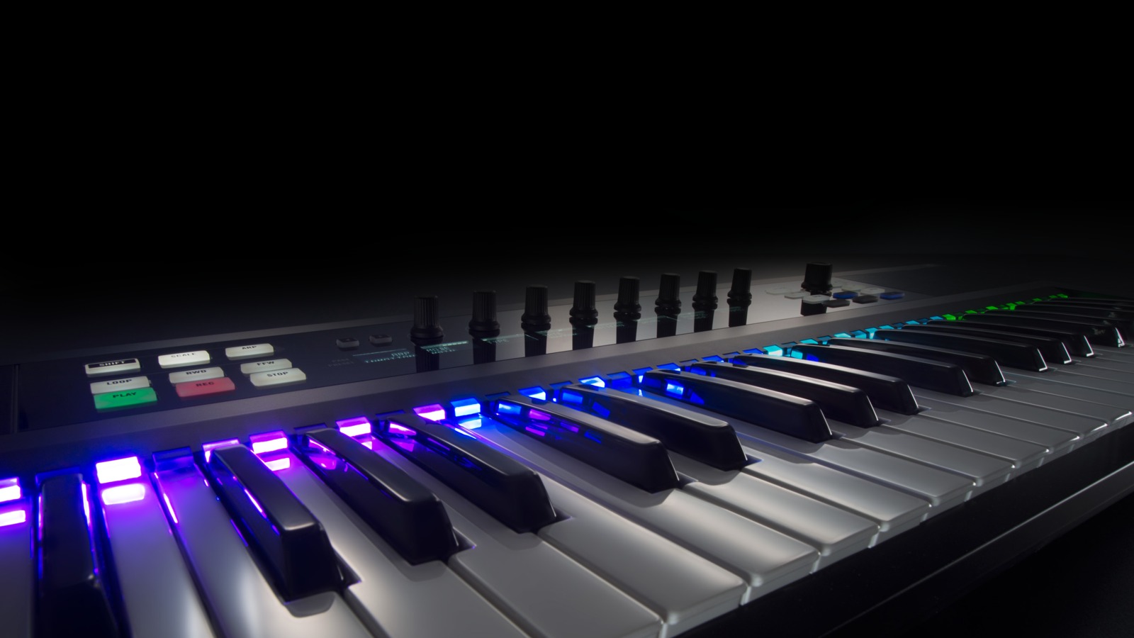 NI S61 键盘惊艳亮相左小祖咒新歌《陌生人在唱歌》徐菲版 | 叉烧网